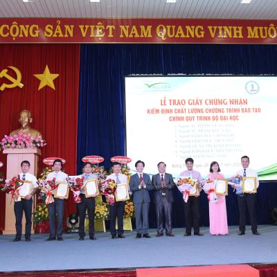 DThU - Trường Đại học Đồng Tháp