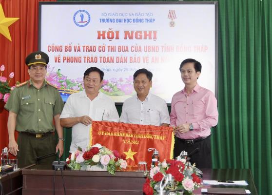 Trường Đại học Đồng Tháp lá cờ đầu trong phong trào toàn dân bảo vệ an ...